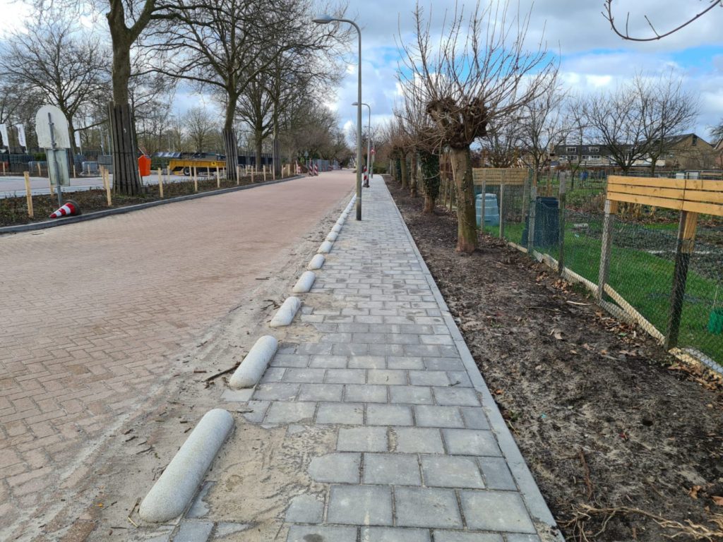 Voetpad aan Sportlaan Delden eindelijk aangelegd - Stadsraad Delden ...